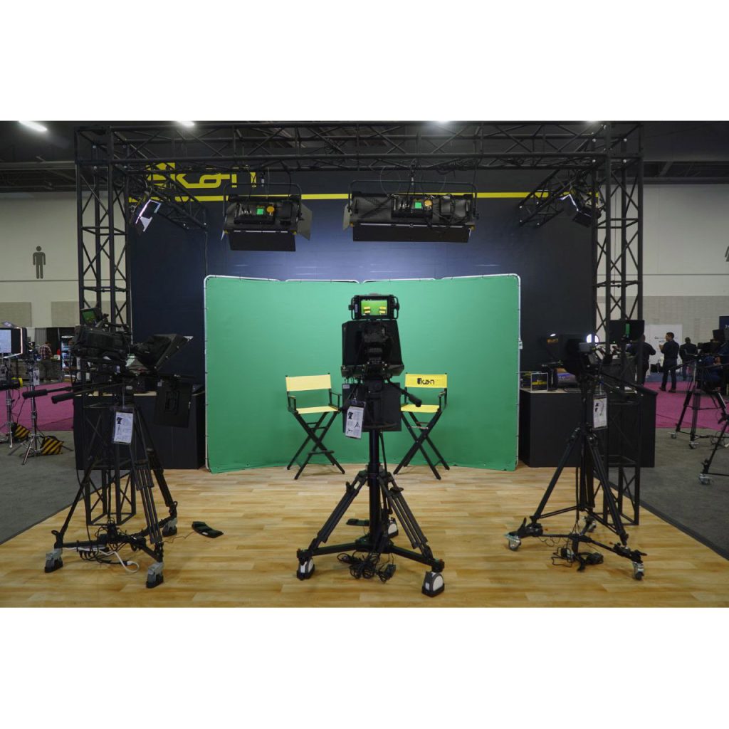 13.1' Portable Panoramic Chroma Key Backdrop Screen | Ikan